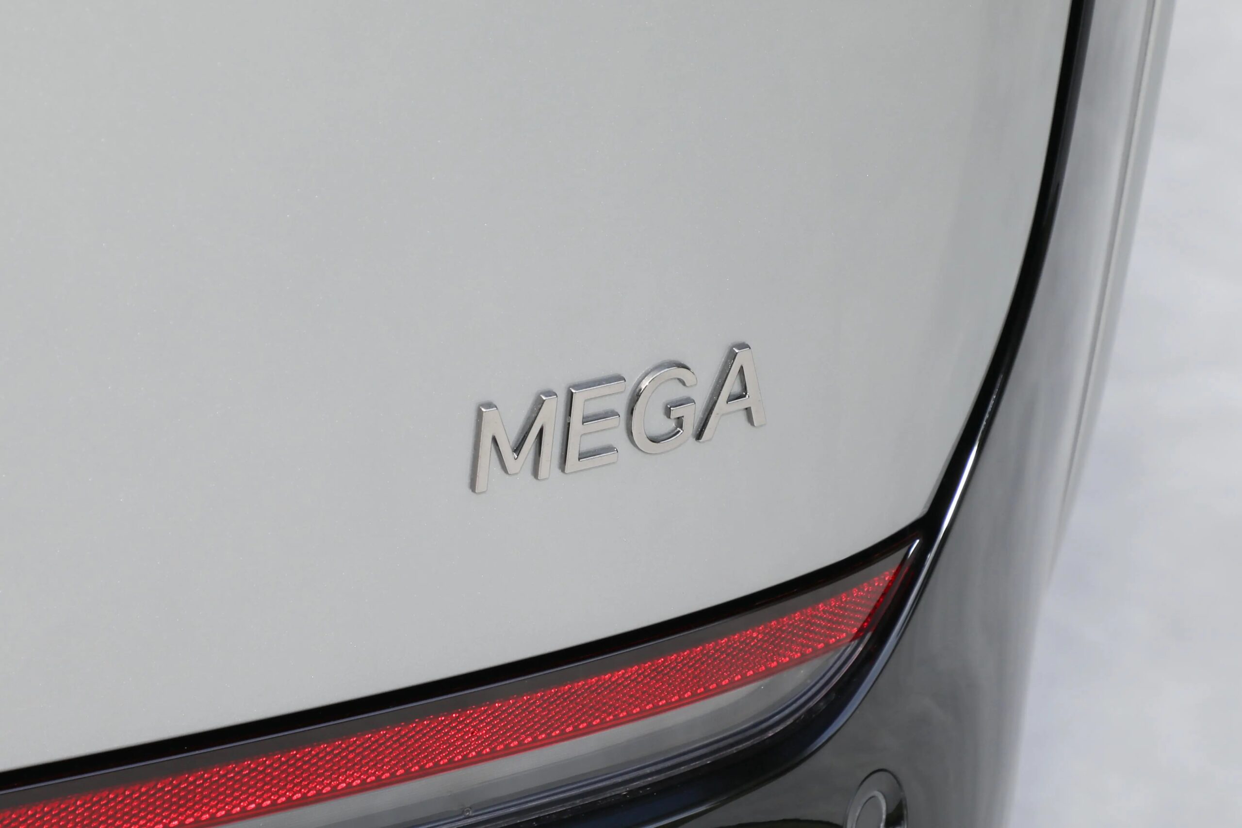 Li Auto Mega Ultra – GreenFastAuto