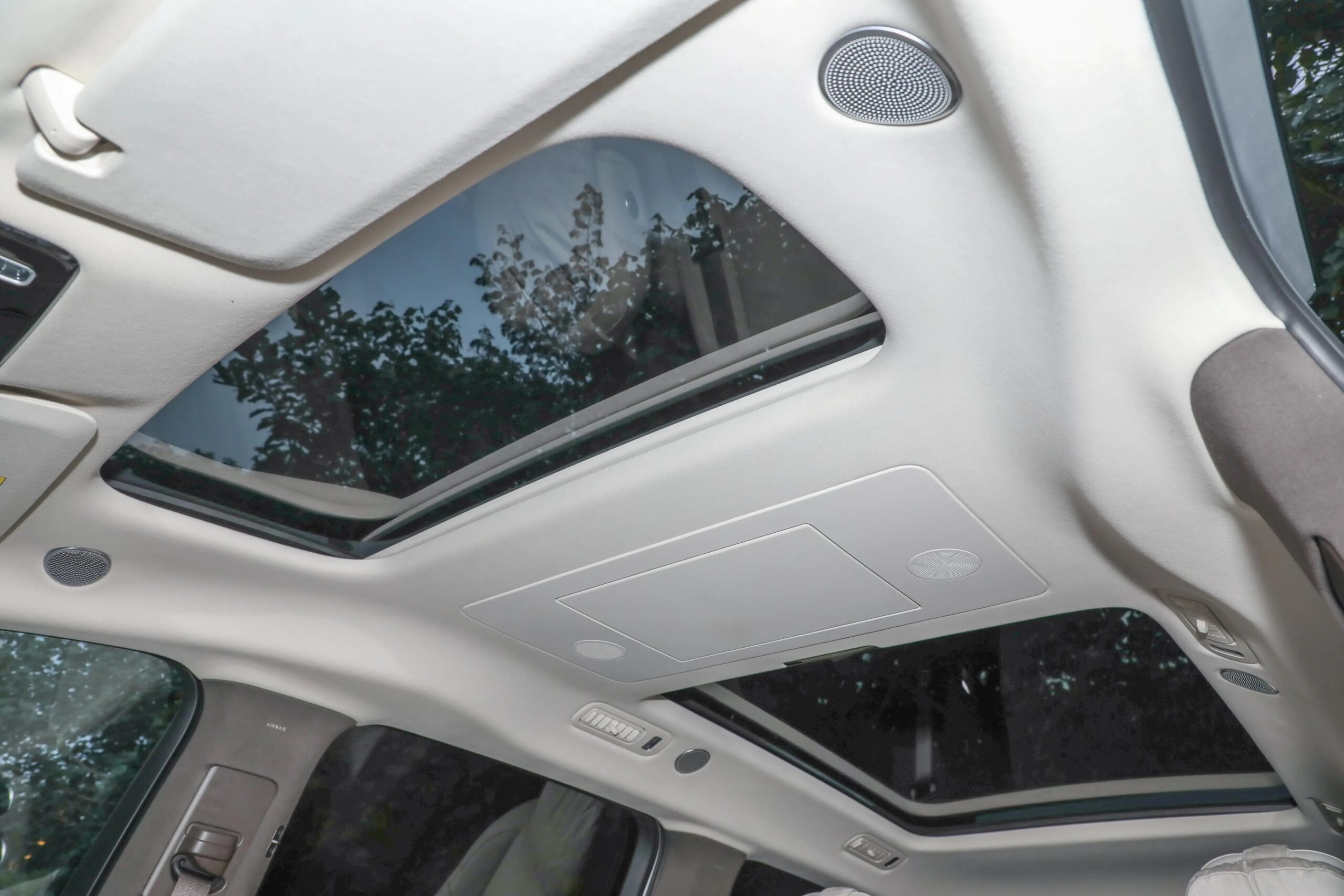 Li Auto Mega Ultra – GreenFastAuto