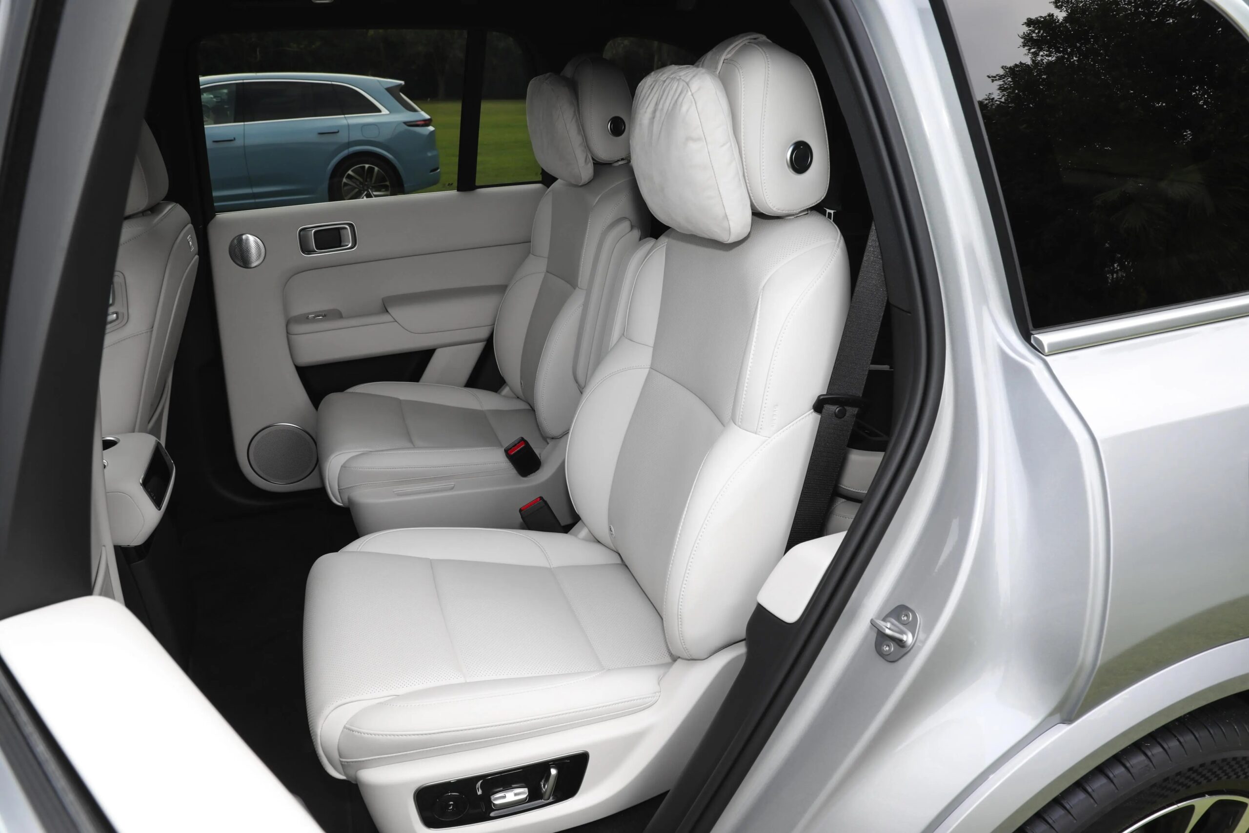 Li Auto L8 Ultra – GreenFastAuto