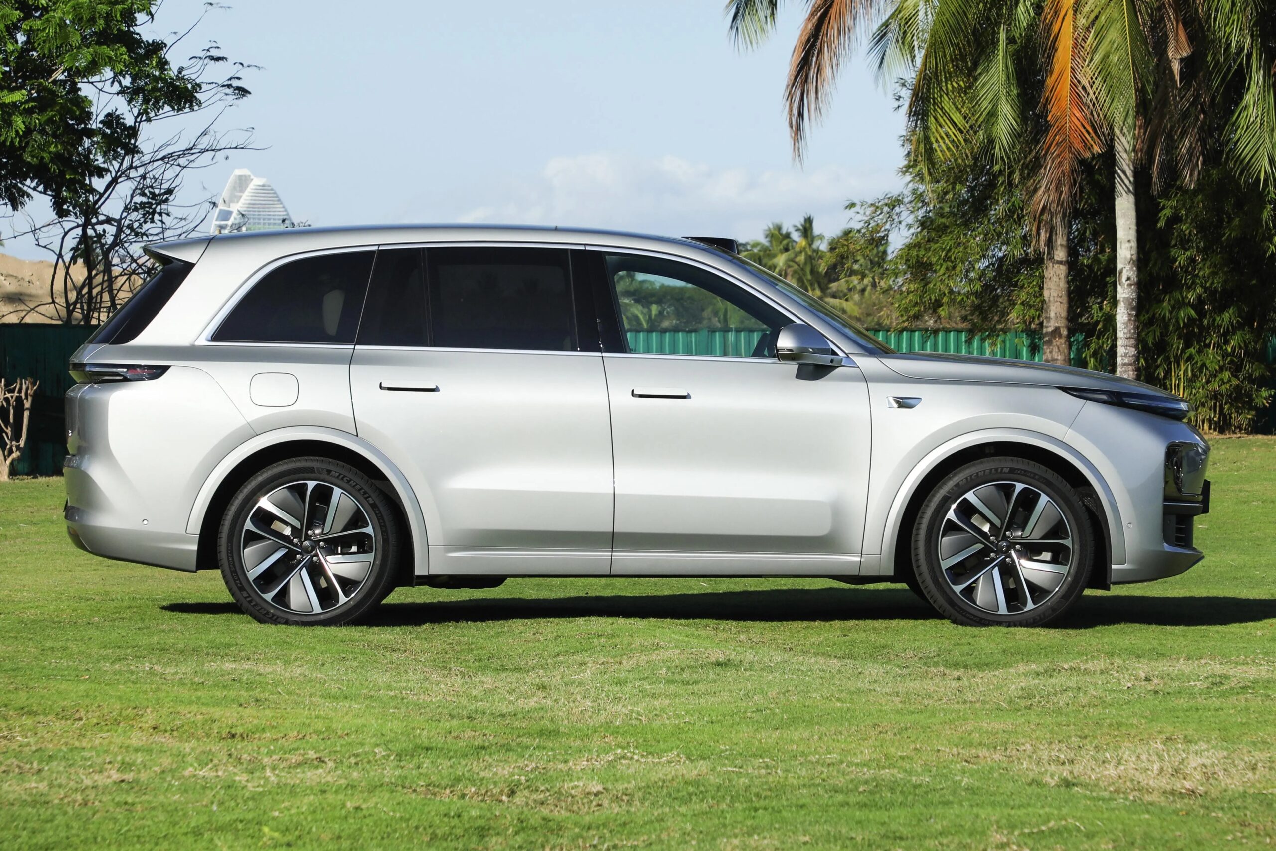 Li Auto L8 Ultra – GreenFastAuto