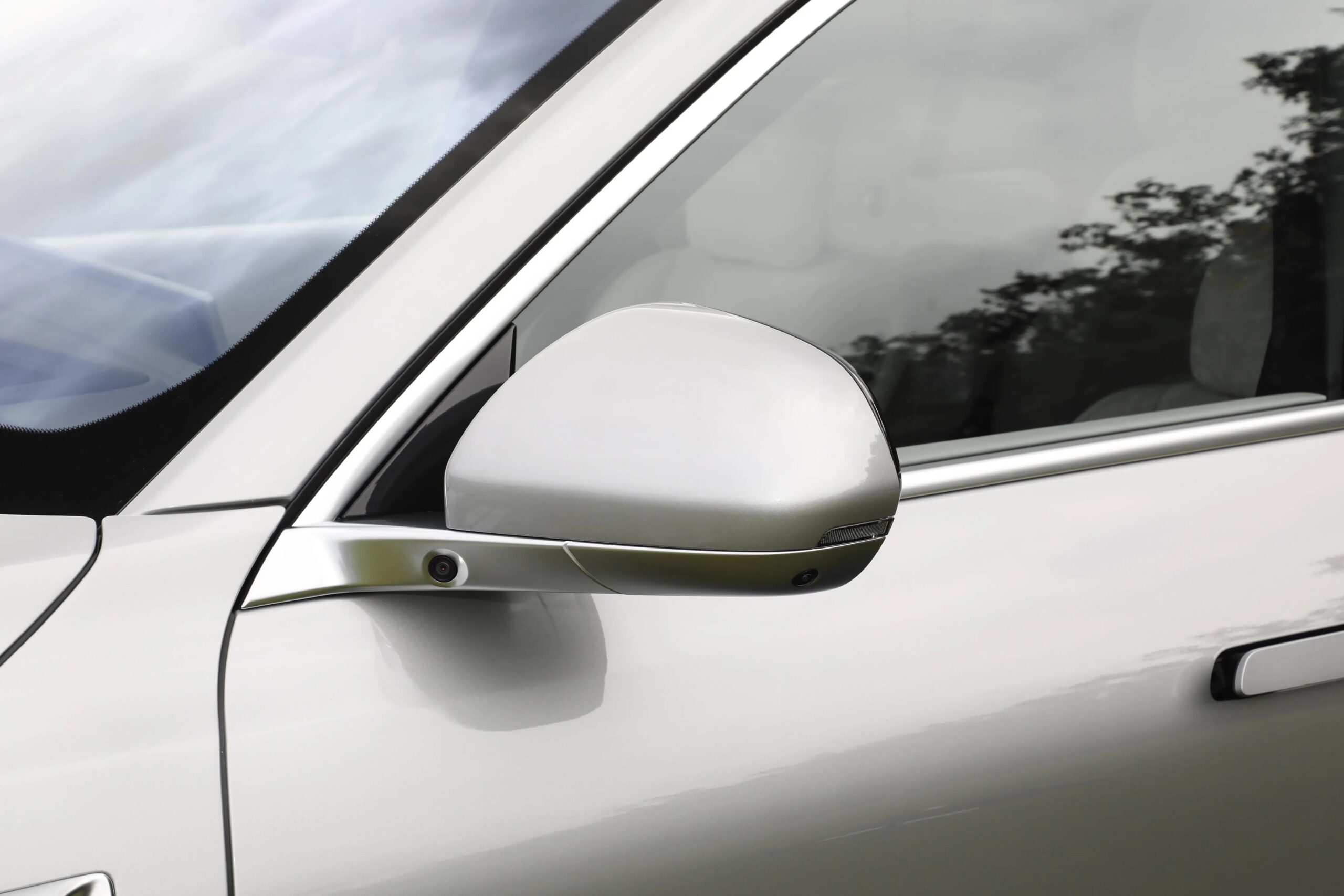 Li Auto L8 Ultra – GreenFastAuto