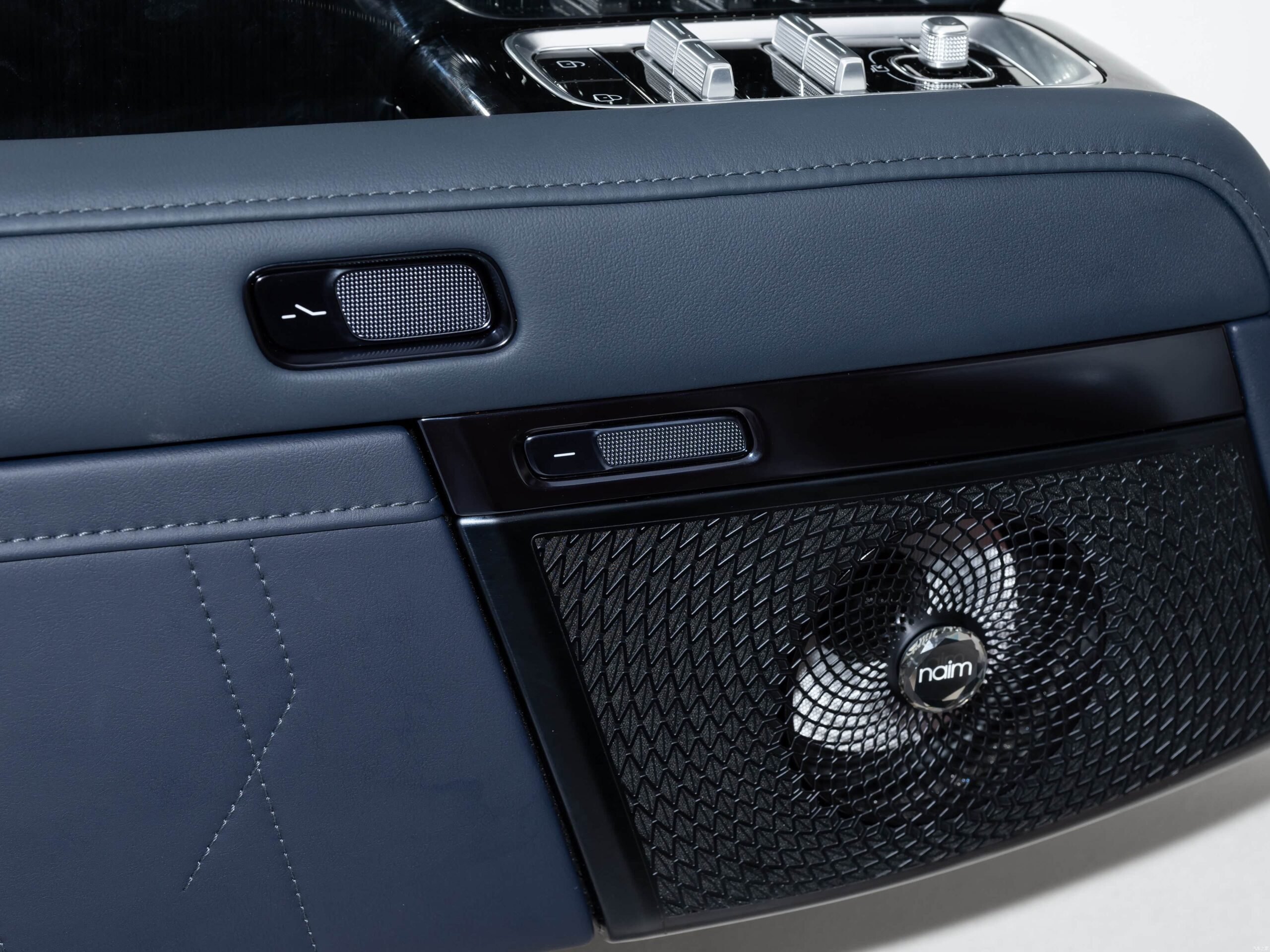 ZEEKR 9X MAX 898Hp – GreenFastAuto