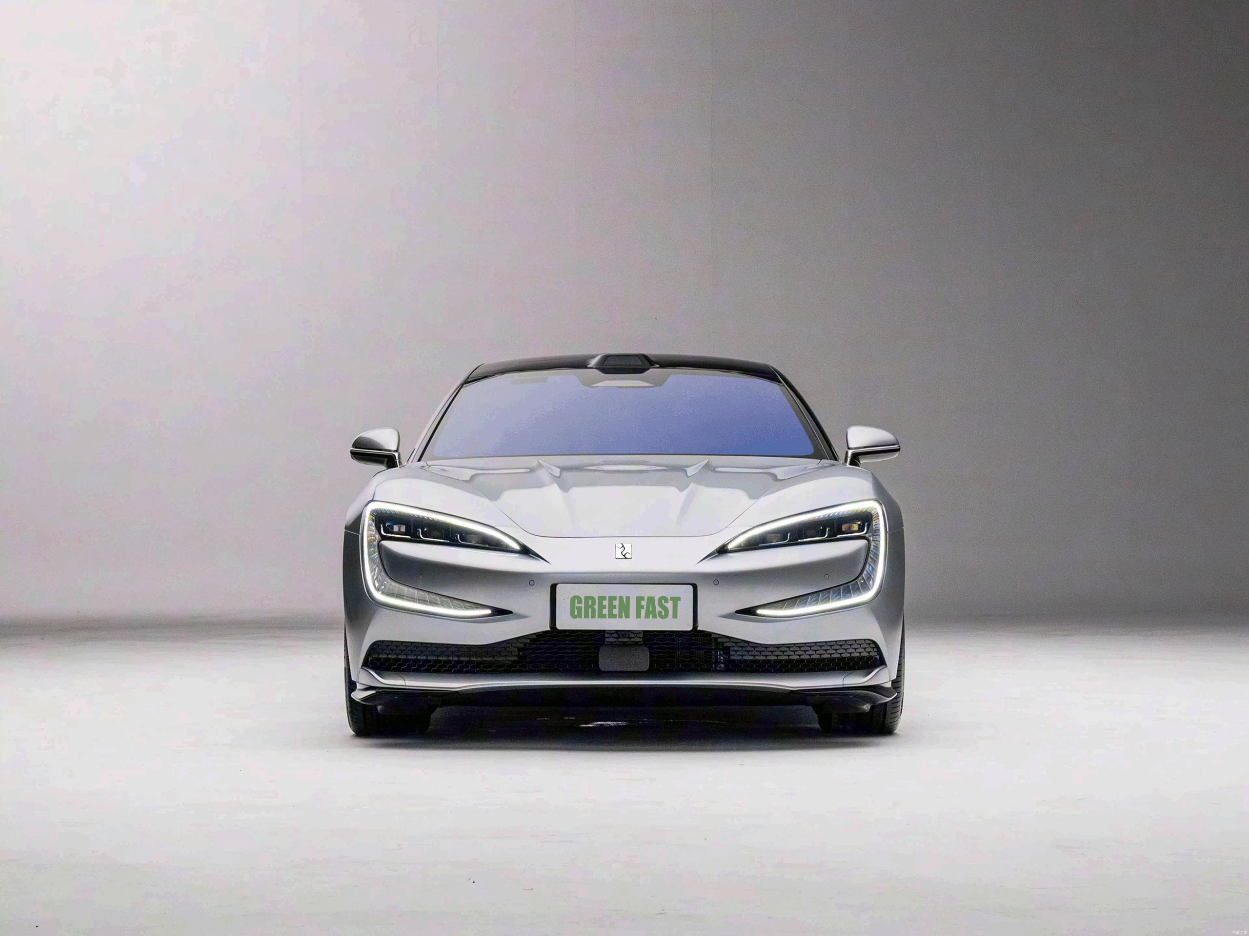 BYD YANGWANG U7 PHEV LUXURY 5-Seater 1306Hp – GreenFastAuto